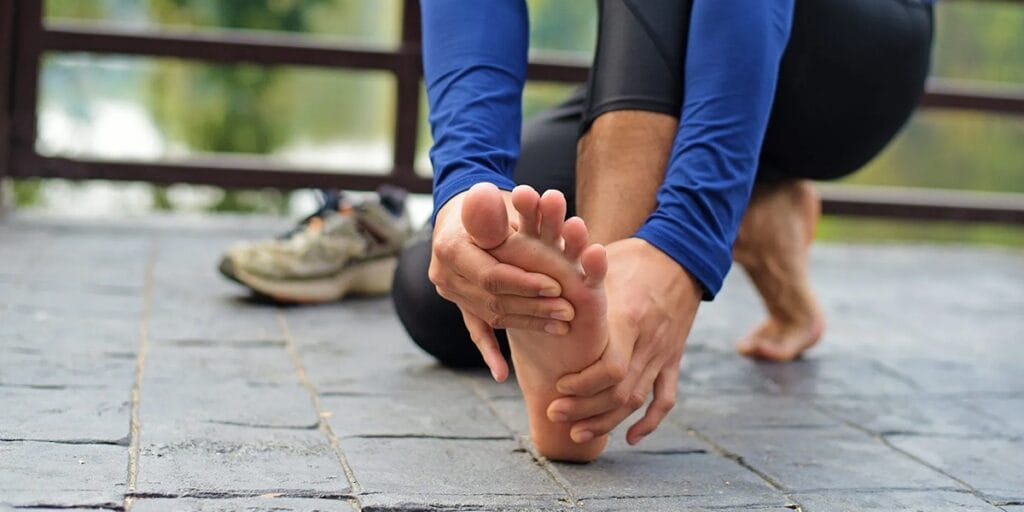 Preventing Plantar Plate Pain: Tips for Athletes and Active Individuals ...